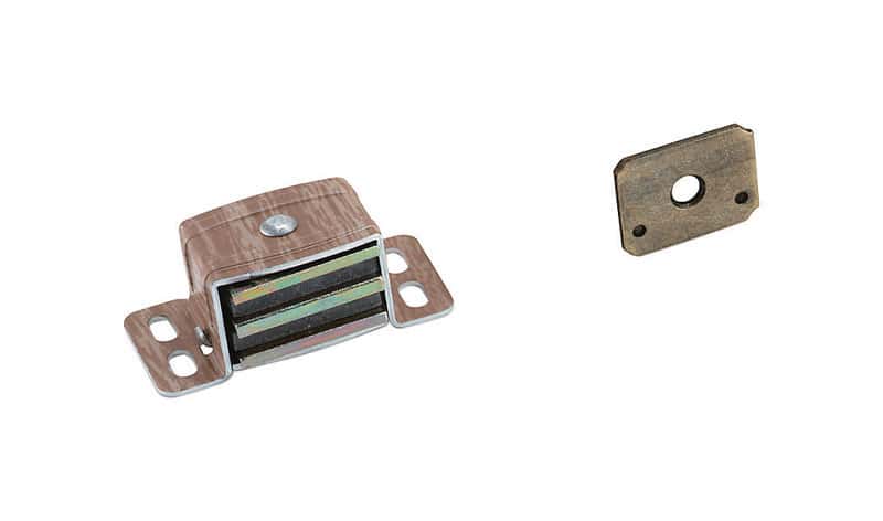 Amerock 1 in. W X 2-3/16 in. D Aluminum Magnetic Catch - Ace Hardware