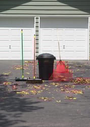 Outdoor Trash Cans & Recycling Bins at Ace Hardware