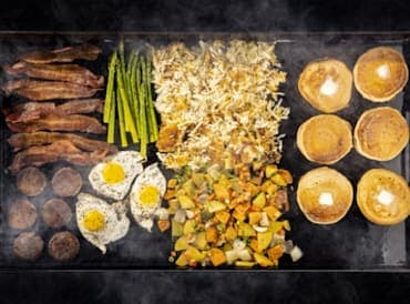 Traeger Flatrock 3-Burner Flat Top Gas Grill Mfr# TF3CN59AU - Ace Hardware